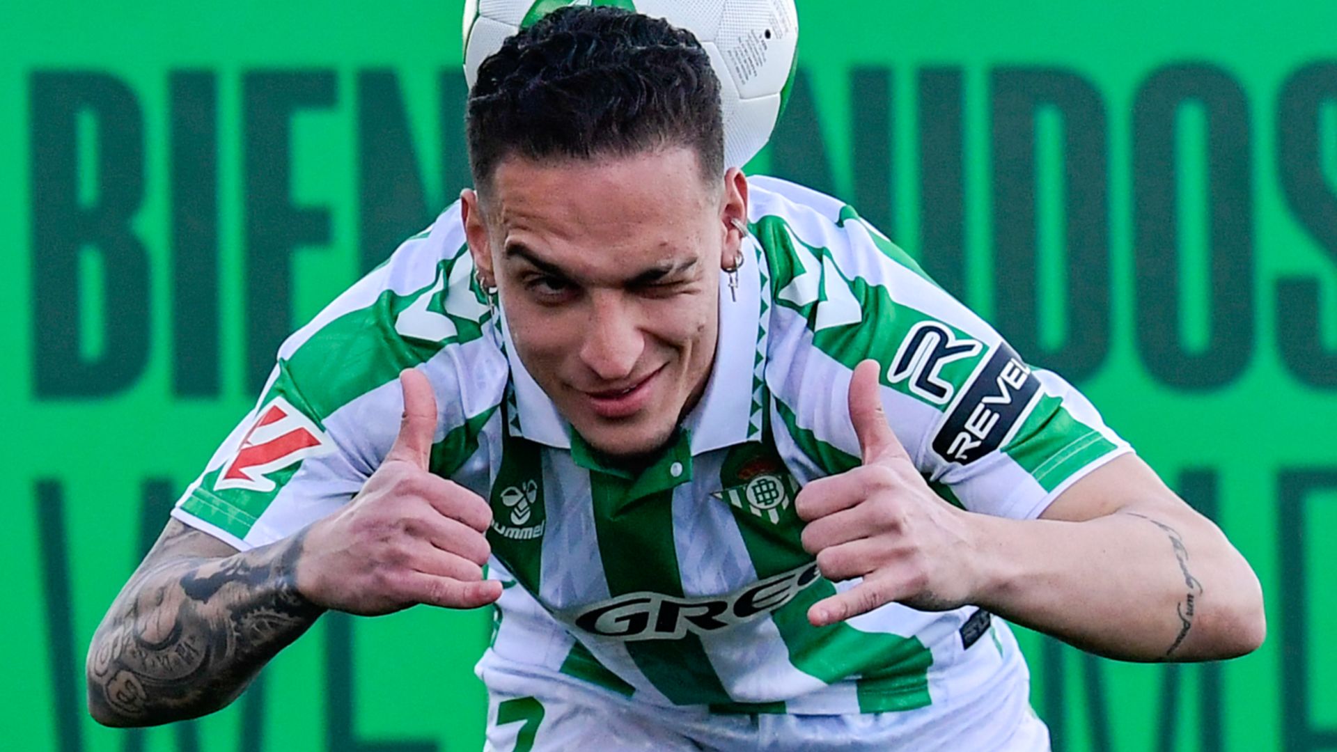 Antony's nightmare is finally over! Man Utd agree to sell Brazilian winger to Real Betis ...